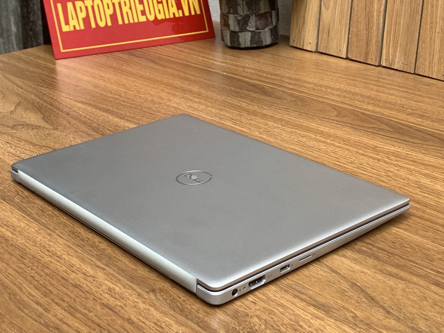 DELL Inspiron 5390
